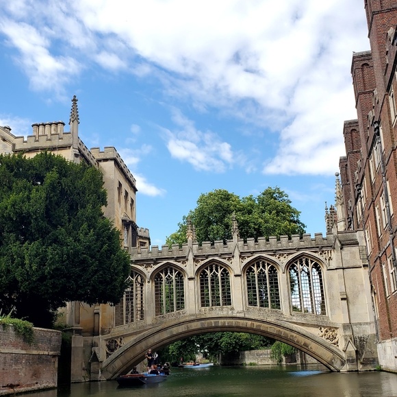 E's Closet (@el_gr) | Poshmark